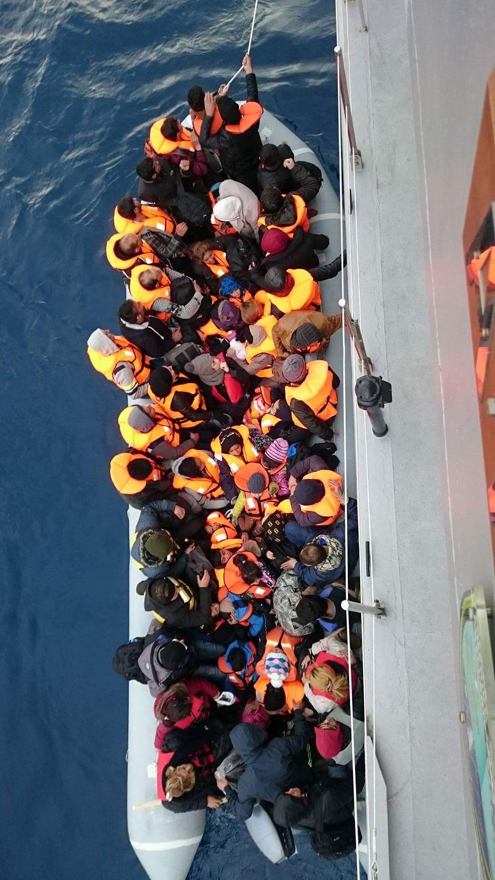 ΔΙΑΣΩΣΗ 300 ΜΕΤΑΝΑΣΤΩΝ ΑΠΟ ΤΟ Π.Α.Θ 050 - Π.Ο.Ε.Π.Λ.Σ.